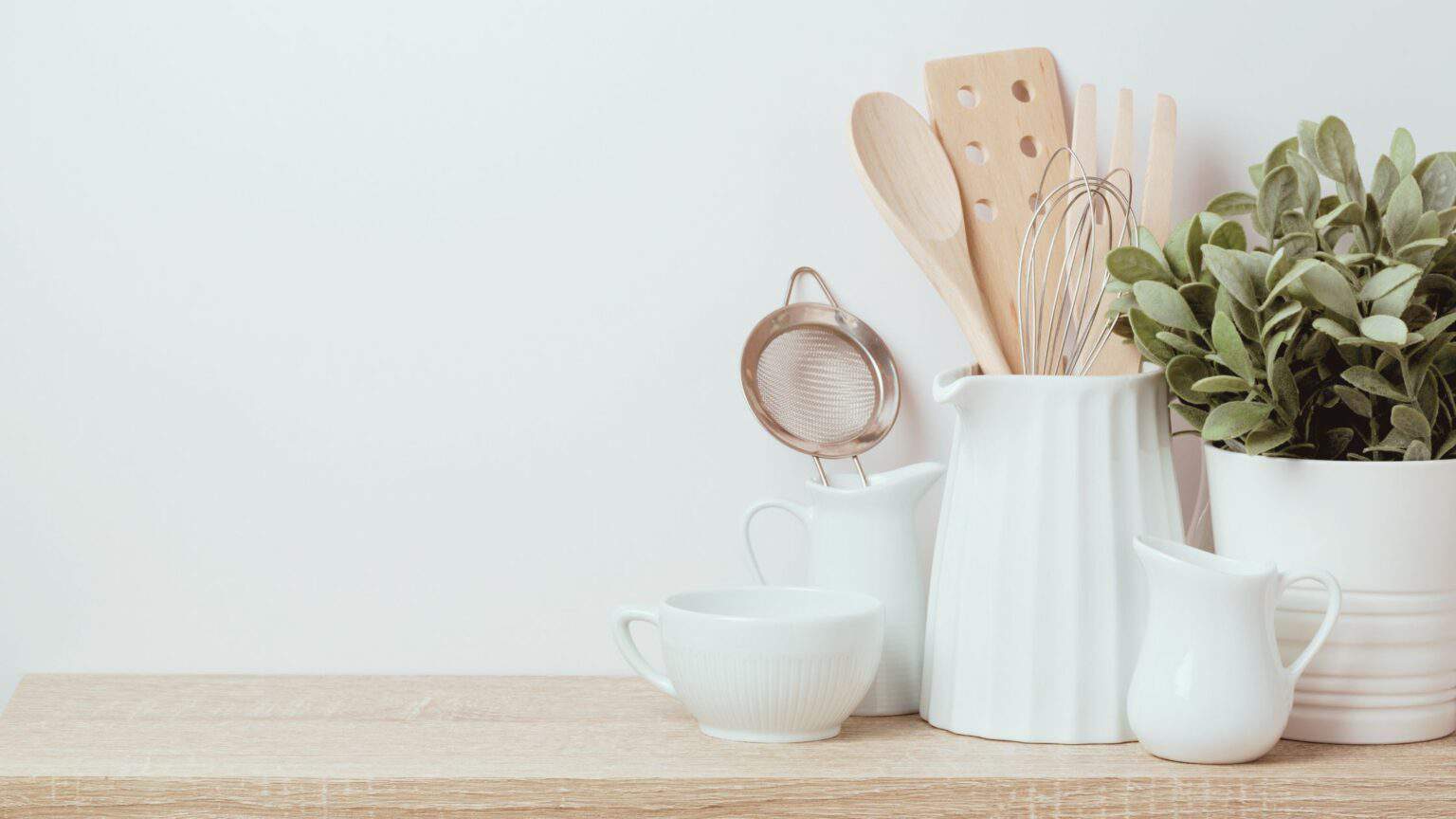 15 Easy Low-Tox Kitchen Swaps for a Healthier Home - Her Soul is Beautiful